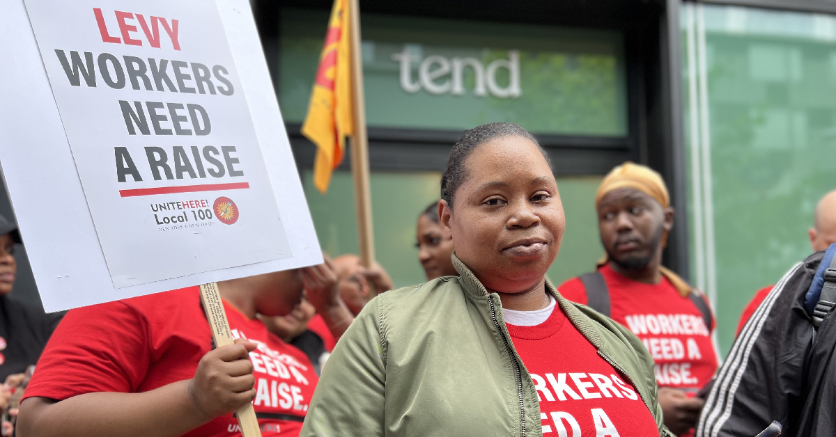 Levy food service workers at Barclays Center to take strike vote on ...